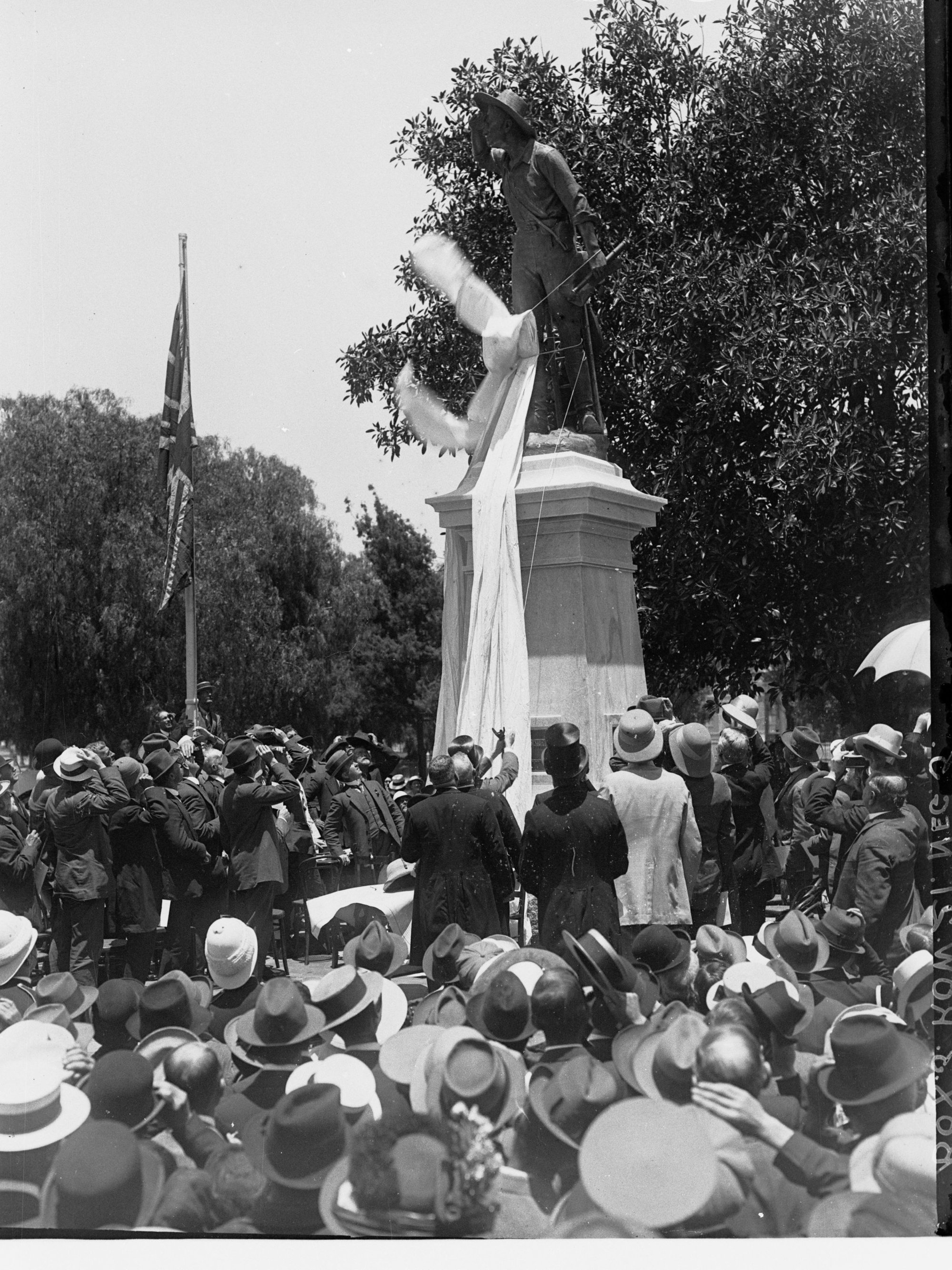 Unveiling statue of Captain Charles Sturt in Adelaide | History Trust