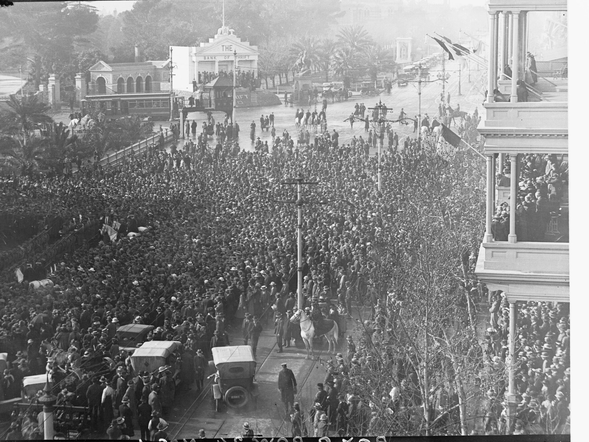 Armistice Day, 11 November 1918 | History Trust